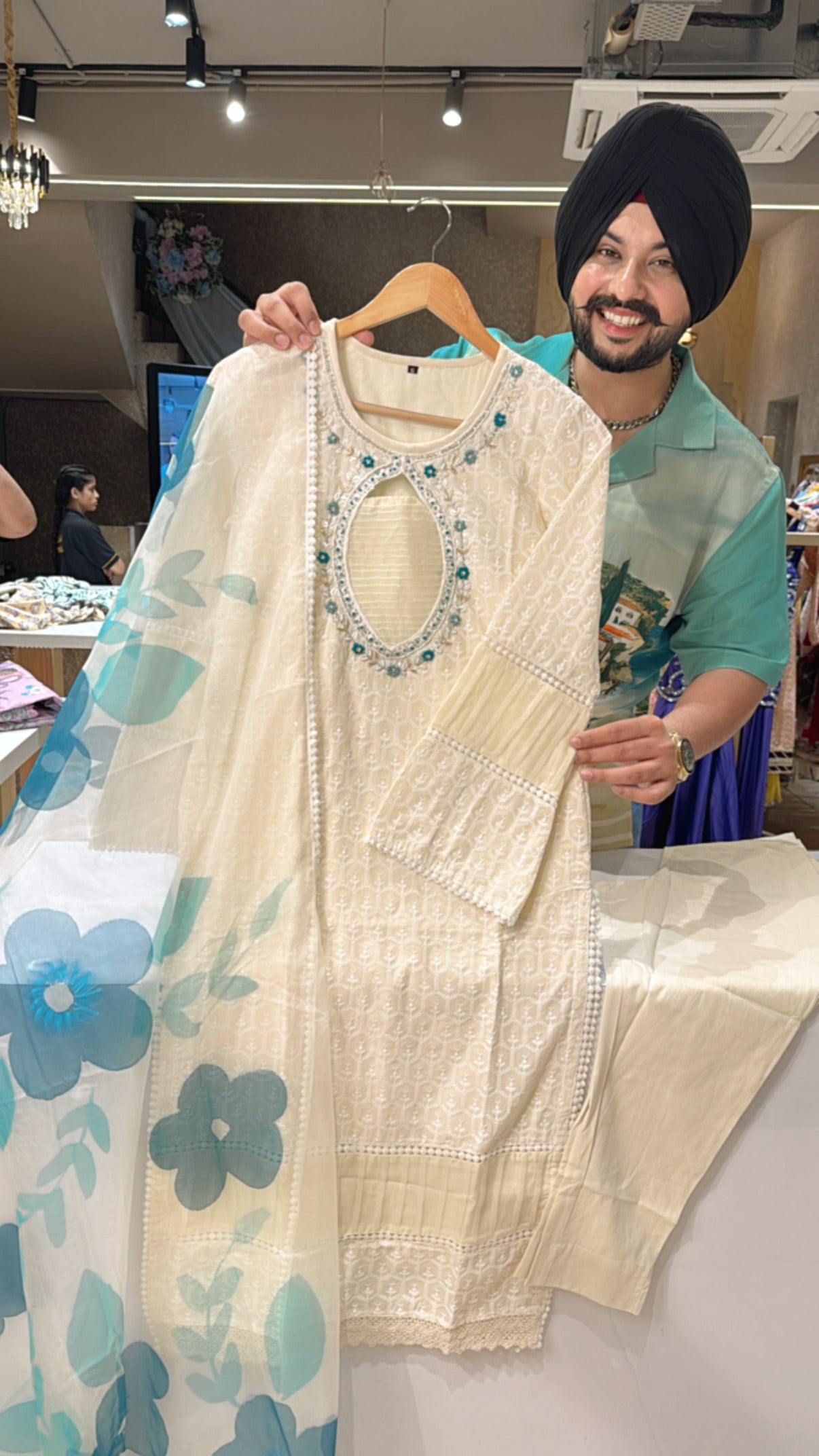 Off White & Rama green Cotton Heavy Self & hand Embroidered Straight S